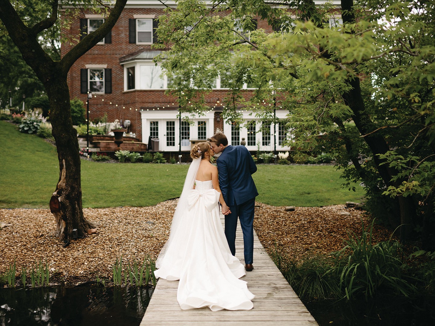 An Evening at The Charleston - White Bear Lake Magazine